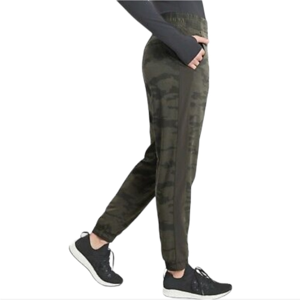 Athleta Brooklyn Textured Lined Camo Jogger’s Women’s… - Gem